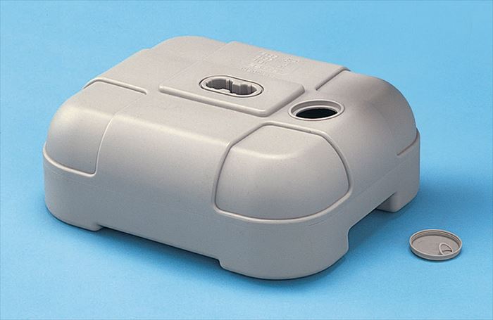 水や砂を入れて使用する、ものほし用ブロー台。 交換用。ポリタンク注水タイプで水・砂を抜けば、移動がラクに行えます。大きい口径（5mm）の注入口で入れやすい。満タン重量は、「水のみ16kg」「砂のみ22kg」「水＋砂28kg」になります。サイ...