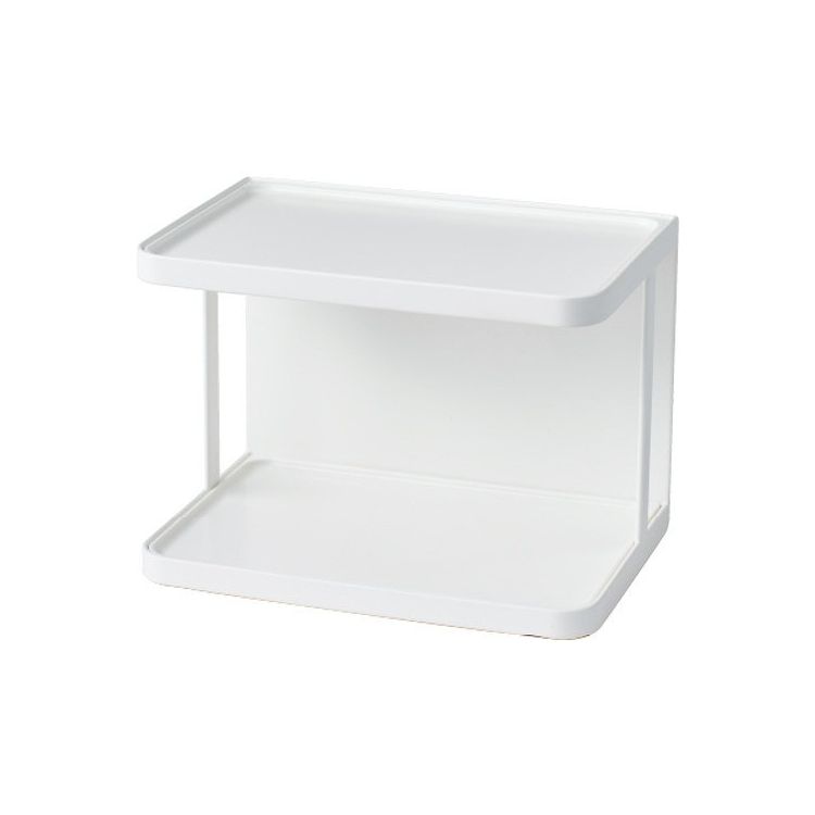 ラックの背面にマグネットがついているから壁につけたり、磁石が付かなくてもそのまま置いて使うこともできる調味料ラック。マグネット取り付け時の耐荷重【下段】約2kg + 【上段】約1kg。　置いて使う時の耐荷重【下段】約2kg + 【上段】約2...