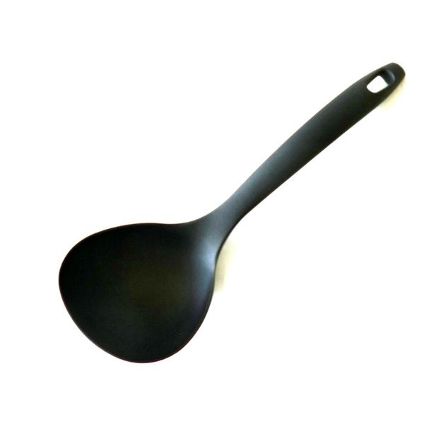 【商品詳細】66ナイロン製で軽量です。耐熱温度は210度です。ご使用前に食器洗剤で洗浄してえからご使用下さい。注意1：火のそばにおかないで下さい。加熱によるヤケドや本体の変形の原因になります。注意2：なべの中に長時間入れないで下さい。変形・...