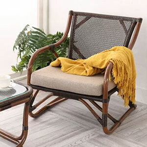 商品サイズ外寸：（幅）57×（奥行）73×（高）68 （座面高さ）36cm材質ラタン（籐）、クッション、ラッカー塗装生産国インドネシア製仕様完成品備考※天然素材を使用している為、大きさ、色味に若干の個体差がございます。商品特徴ゆったりとした...