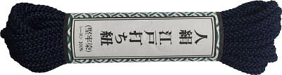 【商品詳細】●色落ちを抑制する堅牢染めです。●和風装飾・手芸・ホビー材として。●和風装飾・手芸・ホビー材として。●色:紺●標準幅(mm):3●長さ(m):5.5●線径(mm):3●パッケージサイズ(幅×高さ×奥行):50mm×165mm×1...