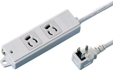 【商品詳細】●プラグをロックできるコンセントだから安心です。●無鉛はんだを使用した環境対策商品です。●ゴミが少なく、環境に優しい簡易ビニール袋パッケージを採用しています。●L型プラグを採用しているので、配線も行いやすく取り回しが行いやすく便...