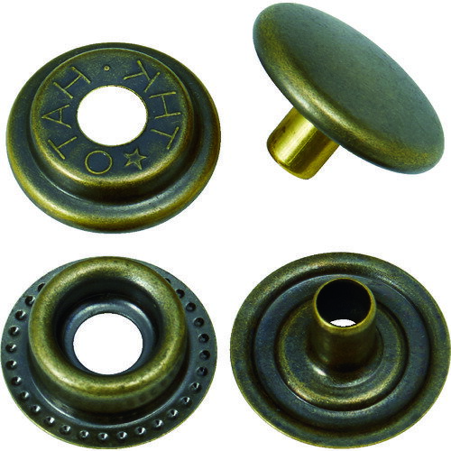 【商品詳細】●ハトメと同じ要領でシート同士を連結するボタンの取付が可能です。●シート・布同士の連結に。●ポケットなどの留め具として。●色：金ブロンズ●使用可能厚さ(mm)：1●下穴径(mm)：4●ハンドプレス　THP−HP●両面ハトメパンチ...