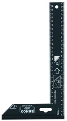 【メーカー型番】9045-B-300【JANコード】7311518012199【ブランド】バーコ【特徴】●さしがねに比べ、耐久性があり、精度の狂いがありません。●45°、90°の正確なマーキングができます。【用途】●直角の測定・検査。【仕様...