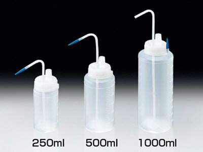 【メーカー型番】25002【JANコード】4560277212736【ブランド】サンプラ【特徴】●揮発性薬液の保存時の液垂れを防止します。エタノールやアセトンなどの揮発性薬液は保存時に容器内圧が上がり薬液が垂れますが、洗浄瓶キャップに装着し...