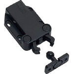 【メーカー型番】MC-37F-BK【JANコード】4510932004640【ブランド】スガツネ工業【特徴】●ワンタッチ操作で扉の開閉ができます。●扉を開けるときは、指先で扉を軽く押すだけで開きます。閉時はアームがストライカーをしっかりキャ...