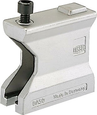 【メーカー型番】BASO【JANコード】4008158019031【ブランド】ベッセイ【特徴】●BASクランプを簡単にかさ上げできます。●BAS型専用冶具。●80mmのかさ上げができます。【用途】●機械加工。【仕様】●幅(mm):35●高さ...