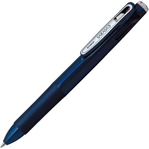 【商品詳細】書き味さらさら、インク色あざやか！ジェルボールペンの定番、サラサの3色ボールペン。●ボール径／0．5mm●インク色／黒、赤、青●軸色／ダークブラック●インキ種類／水性顔料インク●仕様／ラバーグリップ●仕様／バインダークリップ●替...