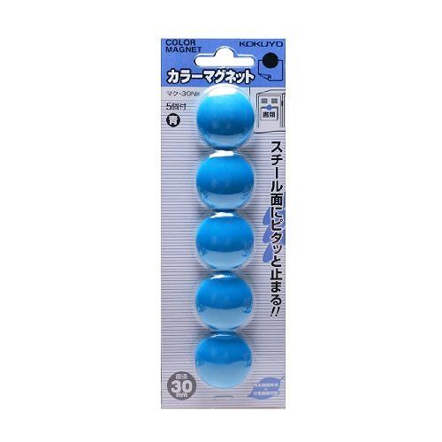 コクヨ カラーマグネット マク-30BJANコード：4901480418742プラスチック部:再生PS保持枚数:約2~5枚スチール板にピタッと止まる、コクヨの定番マグネット。●寸法:直径30mm●カラー:青●材質:再生PS90％●単位（入数...