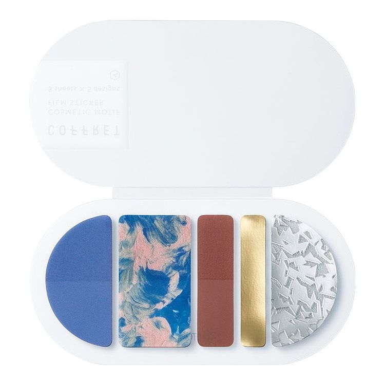 【商品説明】日々のメイクを楽しむようにシールで自由な彩りを。並べても、重ねても。こころ躍るカラーを思いのままに。材質:PET本体色:ホリゾンブルー【送料について】北海道、沖縄、離島は送料を頂きます。コフレRホリゾンブルーフォレストグリーンシ...