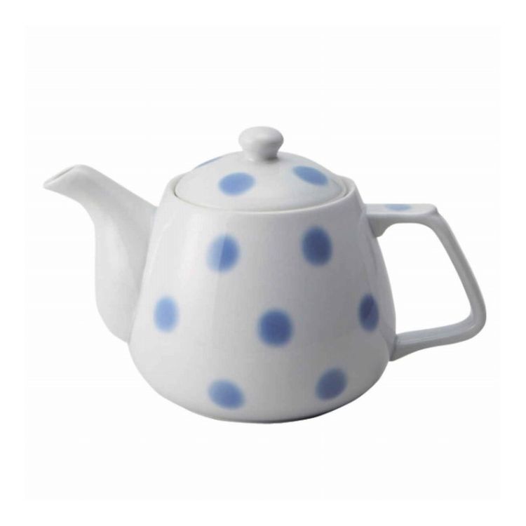 【商品説明】ふんわりとした水玉模様がかわいい、マジック茶こしタイプの磁器製ポット440mlです。やさしい風合いを感じるデザインで、ほっと一息つける安らぎの空間を演出します。ゆっくり過ごすティータイムや、来客の際にも活躍します。電子レンジに対...