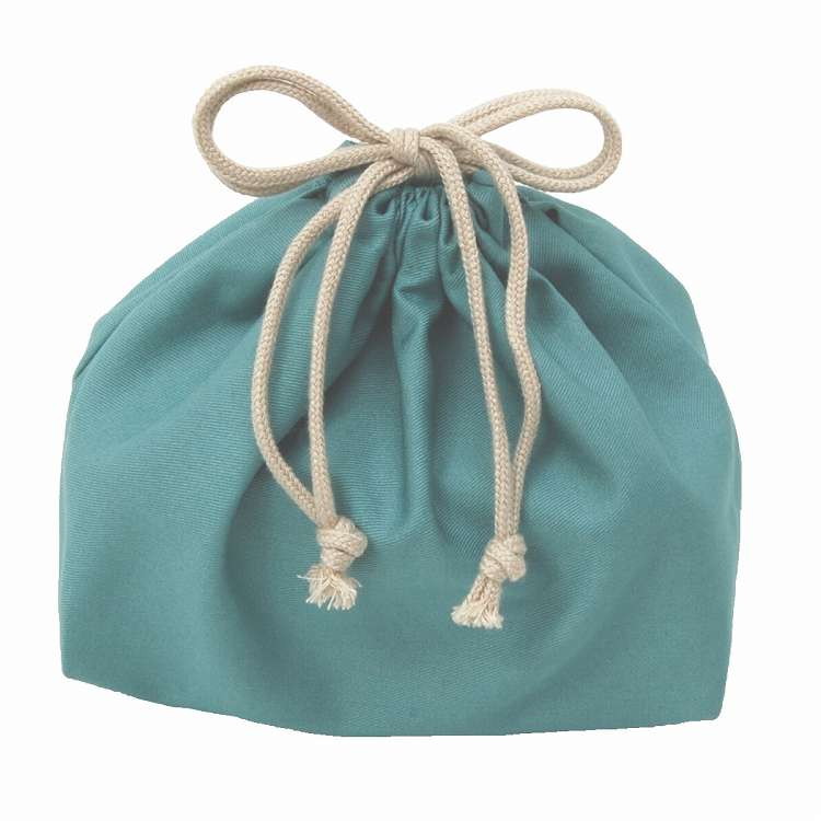 【商品説明】菌の繁殖を抑える効果・抗ウイルス機能繊維加工技術活用生地の巾着袋です。安定感のあるマチ付きです。お弁当箱だけでなく小物入れとしてもご利用いただけます。【商品情報】■サイズ約 幅18×奥行11×高さ17.5（cm）■材質本体：ポリ...