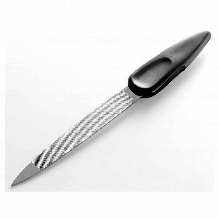 爪の長さ・形を整えるつめきり後の仕上げに三段目立てのハードタイプとエッチング面のソフトタイプのツーウェイタイプ。材質○本体：ステンレス鋼○ヤスリ：クロスカット(三段目立て)・ステンレス特殊加工(エッチング)○グリップ：エラストマー規格：1個...