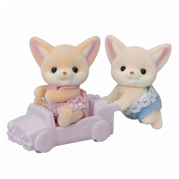 【商品特長】大きな耳が特徴のフェネックのふたごちゃんと、手押しぐるまのセットです。お人形の頭は動かすことができます。手押しぐるまにはふたごちゃんのどちらかひとりを乗せることができます。各種ふたごちゃんについている手押しぐるま同士はつなげられ...