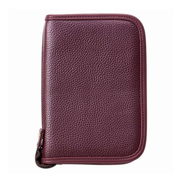 【商品詳細】お薬手帳やパスポート、通帳やA6サイズの手帳などマルチに収納できる便利なケース。クレジットカードや診察券などの収納に便利なカード入れやペン差しなども付いて一つにまとめて持ち歩けます。ファスナー開閉式。カード入×12室、オープンポ...