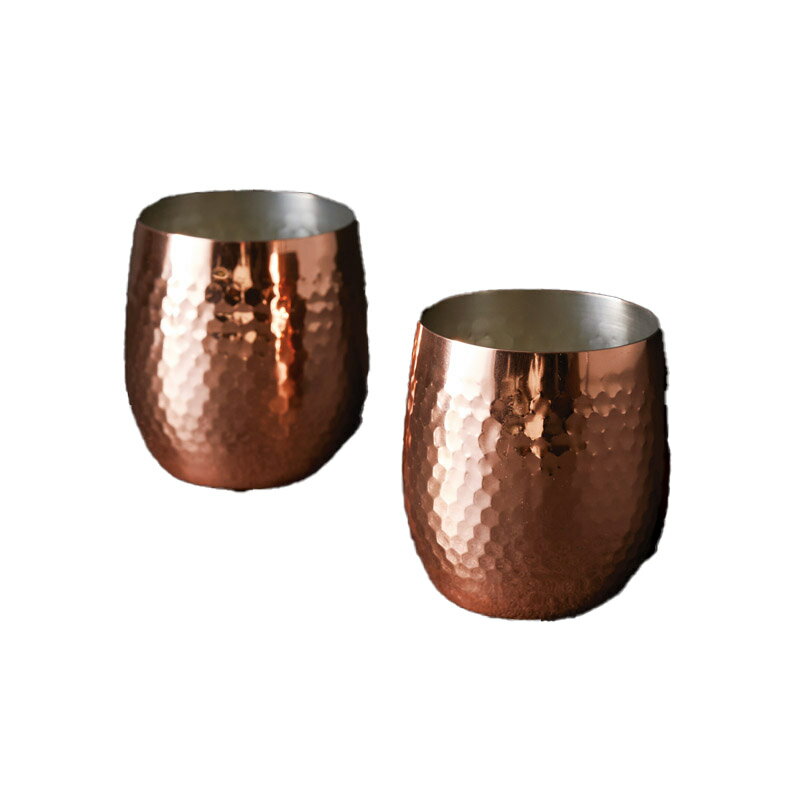 【商品詳細】クリーミーな泡立ちでなめらかな口当たりと爽快なのどごし。冷たいビールを注げば、触れただけで伝わる清涼感。古くから金属加工の集積地として知られる新潟県燕三条地区、そこで熟練の職人が腕をふるって作り上げました。材質:銅生産国:日本【...