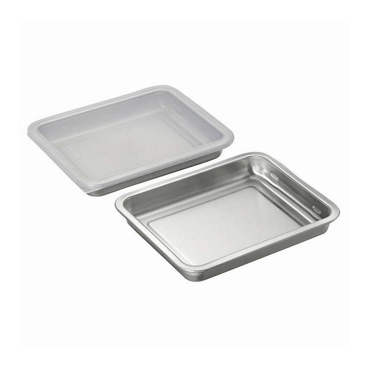 【商品詳細】バットが2枚あるので溶き卵とパン粉を1つずつ入れられて揚げ物をする際に便利です。重ねてしまうことができるので収納に便利です。シール蓋も付いているので冷蔵庫に保存するときに使えます。内容:角バット（約210×255×35mm）×2...