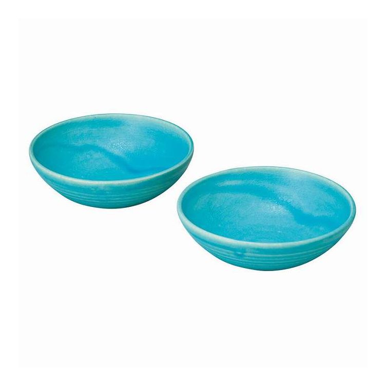 【商品詳細】あでやかなトルコブルーの器。琵琶湖の色をモチーフに作成しました。窯の場所やその時の土の性質、季節などでひとつひとつ表情が異なる味わいがある一品です。内容:小鉢（約φ145×45mm）×2原産国:日本【代引きについて】こちらの商品...
