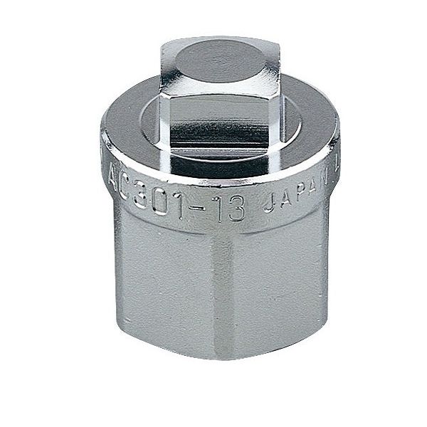 【商品詳細】●差込角(sq.)：12.7●サイズ(S；mm)：13●外径(D；mm)：26.5●全長(L；mm)：31●重さ(g)：85●12.7sq.の採用により,大きなトルクで締付けられているドレンプラグに対応できます。●本体に六角形状...