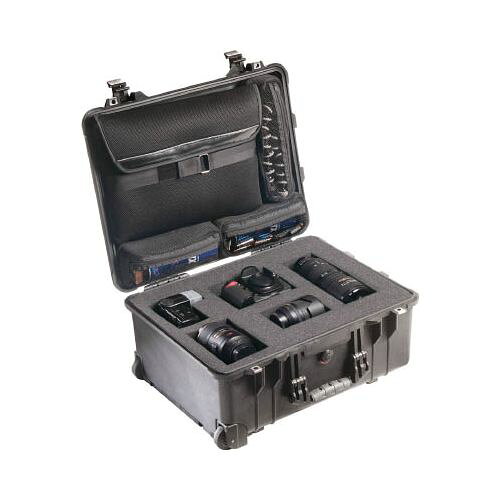 【メーカー型番】1560LFCBK【JANコード】0019428106324【ブランド】PELICAN【特徴】●ナイロンジッパーポケットが上部についています。●伸縮ハンドル付です。【用途】●カメラ等精密機器の保管、運搬に。【仕様】●外寸(m...