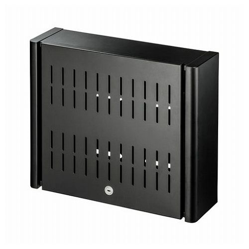 【商品特長】●HDDや小型PCをモニタ背面に収納できるボックスです。●据置き型のサイネージの使用に最適です。●中棚付でタップも収納出来ます。(中棚た2段階で設定可能です。)●鍵付きボックスとなっているのでセキュリティー対策も万全です。●VE...