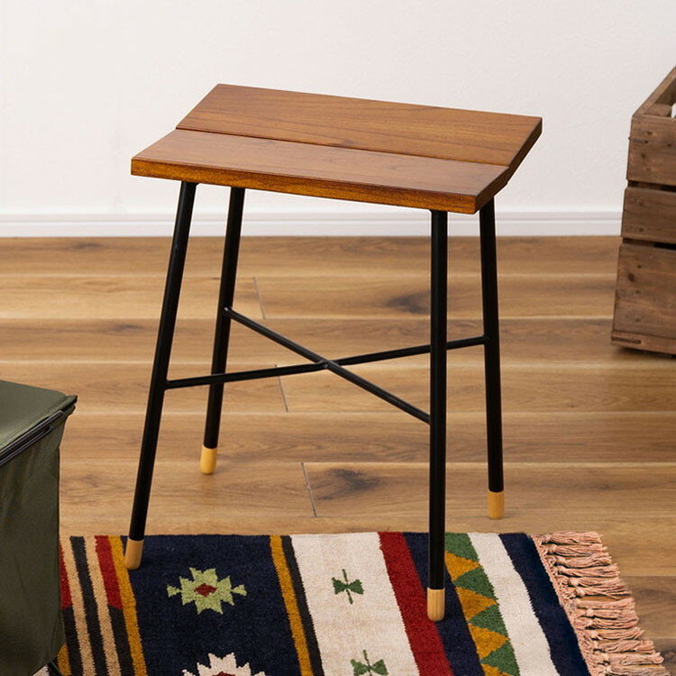 ■商品サイズ幅35×奥行30×高さ45cm■素材天然木(ミンディ) ラッカー塗装 スチール(粉体塗装)■生産国インドネシア■特徴●シンプルなデザインのウッドスツール。●飽きのないすっきりとした印象のスツールです。●3サイズから高さが選べます...