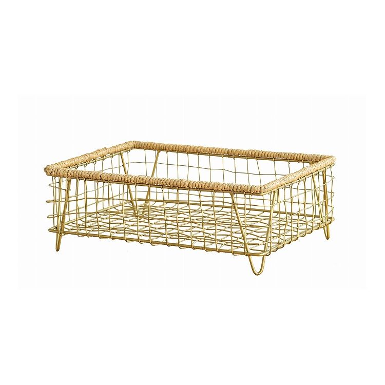 ■商品サイズ幅26×奥行35×高さ13cm■素材スチール■重量1kg■生産国インド■特徴無機質なワイヤーとラタンを組み合わせた脚付きバスケットです。【注意】・手作り品のためサイズには若干の個体差があります。・手編みという特性上、ワイヤーに歪...