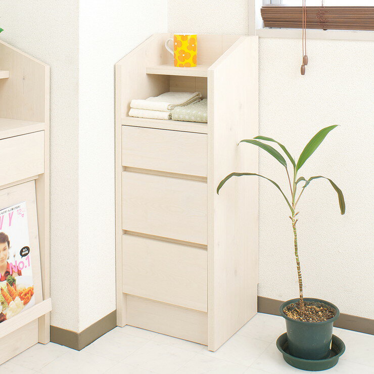 ■商品について/デザイン性を追及したカウンター下収納シリーズ。同じようなデザインのシンプルなものが多い中、細部にこだわったお洒落なキャビネット。カウンター下はもちろん窓下などリビングに限らず幅広く活用できます。うっすら木目の見えるナチュラル...