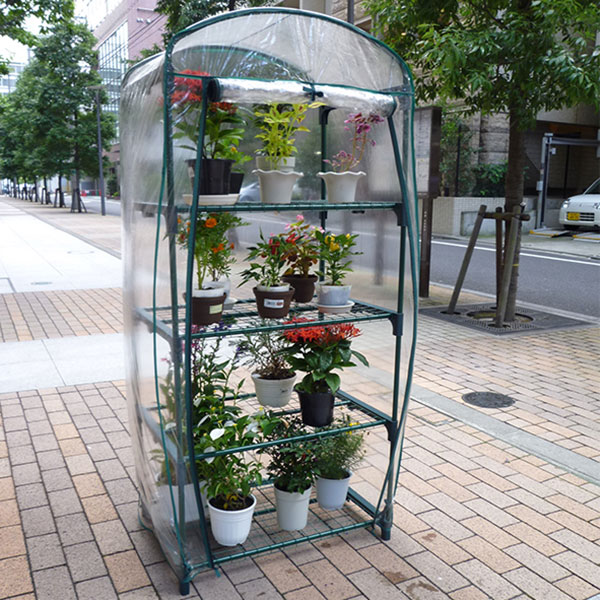 商品サイズ：幅69×奥行49×高さ155cm4900g材質：フレーム=スチール・ポリプロピレン 棚板=スチール カバー=PVC原産国：中国組立品耐荷重：1段目＝約10kg、他（1枚棚）＝約5kg温度が下がる朝夕時、寒い季節、霜や雪からかわい...