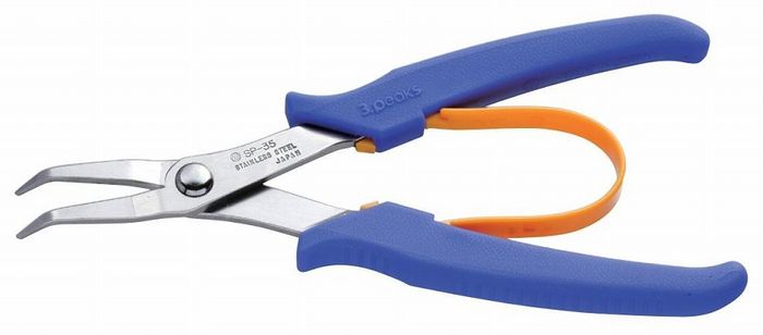 【商品詳細】軽くて小さく、ソフトな使い心地。先長で先端が45°に曲がっているので、奥深く複雑な場所での作業に適しています。くわえ部にギザが無く、部品に傷をつけません。用途：精密機器、エレクトロニクス等、精密作業用工具、その他、貴金属加工やプ...