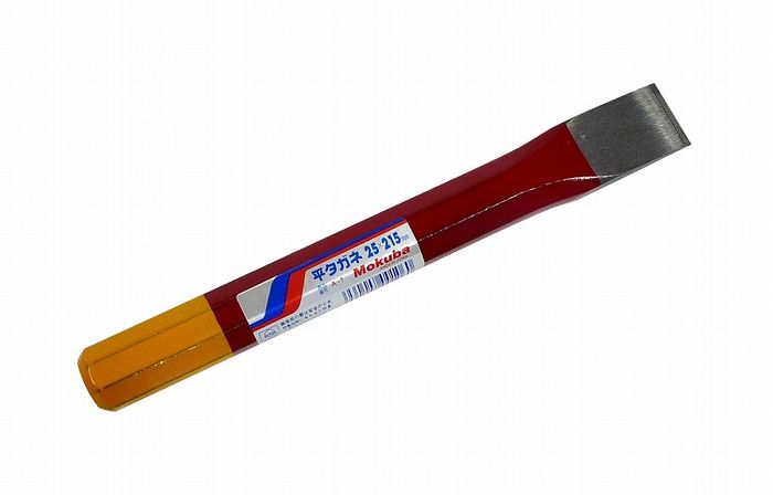 【商品詳細】鉄工所・自動車整備・農機具等の修理作業に。薄い鉄板の切断に。コンクリートのハツリ作業に。用途：鉄工所・自動車整備・農機具等の修理作業、薄い鉄板の切断、コンクリートのハツリ作業等呼びサイズ：25mm全長：215mm重さ：約614g...
