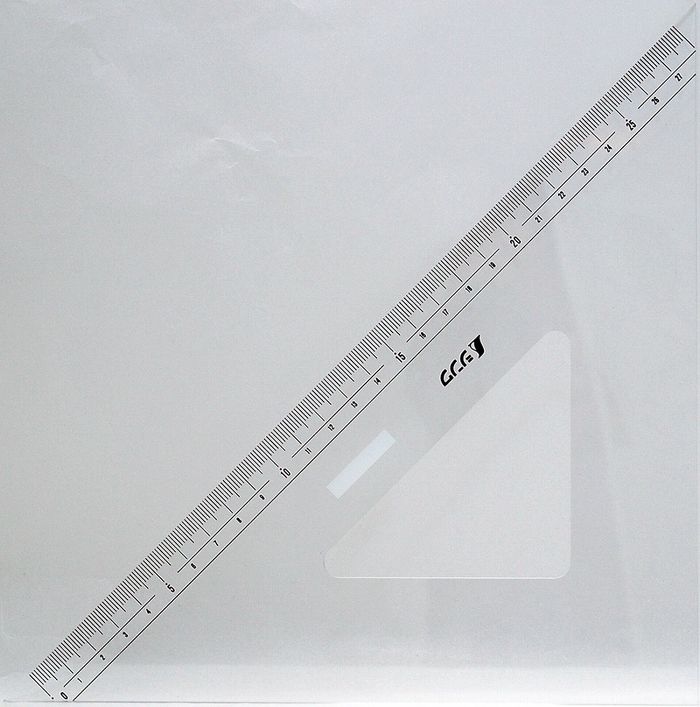 【商品詳細】見やすい大きな目盛り数字を採用しました。レイアウト作業、線引き、長さ測定等に使用するスケール見易い大きな目盛数字を採用しました。伸縮率：1℃の変化で1mmに対して7〜8×10-5mm伸縮注意:汚れた場合シンナー・アルコール等は使...