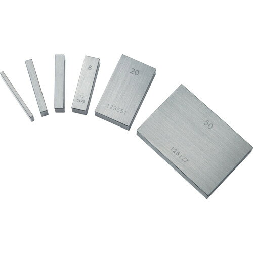 【商品詳細】●コストパフォーマンス抜群のブロックゲージです。●JIS1級相当品です。●一般測定、工作用の基準ゲージとして。●メーカーコード：150941●規格(mm)：50.000●等級(級)：1相当●幅(mm)：35●高さ(mm)：9●断...