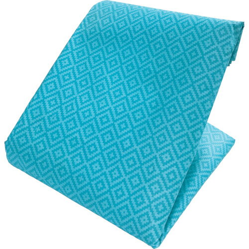 【商品詳細】●日本の景観に調和する新色シートで、景観を保つ色合いと菱模様です。●ターコイズブルー・ラミネート面とナチュラルラミネート面（敷物風）のリバーシブル構造で場面に応じて使い分けできます。●紫外線劣化耐候剤の配合により、従来品比約3倍...