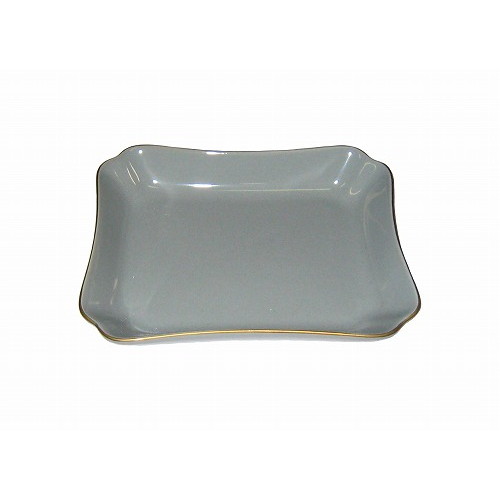 ■商品説明●金フチ■直径・サイズ120×100×H22■深さ■重さ■容量【代引きについて】こちらの商品は、代引きでの出荷は受け付けておりません。【送料について】北海道、四国、九州は送料を頂きます。【配送について】沖縄、離島は配送できません。...