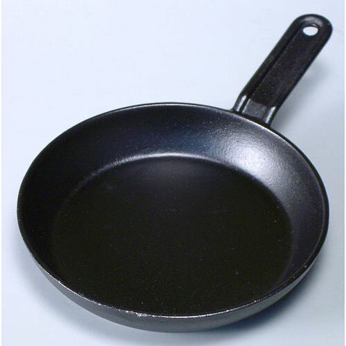イシガキ 鉄鋳物フライパン 720A 15cm AHL27015 JANコード 4971360329116●メーカー品番:720A●サイズ表示(cm):15●内径×深さ(mm):141×27●重量(kg):0.57●底径(mm):120●材...