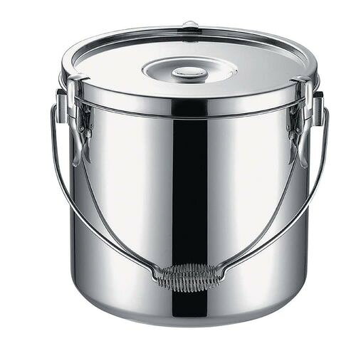 KOINU KO19-0電磁調理器対応給食缶 27cm ASYD305 JANコード 4954057573276●サイズ(cm):27●深さ(mm):270●容量(L):15.0●底板厚(mm):2.0●底径(mm):240●規格:吊手●材...