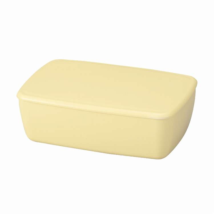 【商品説明】使いやすく詰めやすい1段弁当箱600mlです。手にフィットする持ちやすい形状です。傷が付きにくく汚れが落ちやすいコーティングがされています。電子レンジ・食洗機対応です。安心の日本製です。【商品情報】■サイズ約 幅16.7×奥行1...