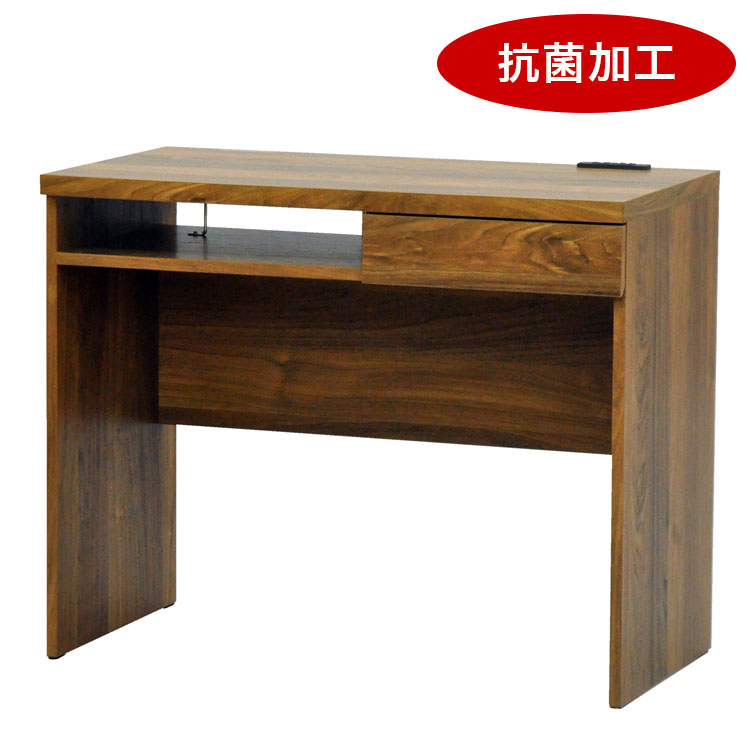 ●商品特徴表面材に抗菌加工を施した化粧紙を使った組立家具です。ウォールナットの木目や色味が和洋室にも相性が良く、北欧家具のようなシンプルモダンなデザインが高級感を増してくれます。オープン棚と引出しの付いたシンプルなデスクです。ストッパーの付...