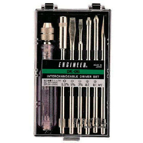 【商品スペック】特長●差替式のドライバーセットです。●低圧検電グリップ付き(AC80〜250V/DC100〜300V)です。●収納、持ち運びに便利な専用ケース付きです。用途●各種ネジの取り付け、取り外しに。●電機製品、コンセント等の導通確認...