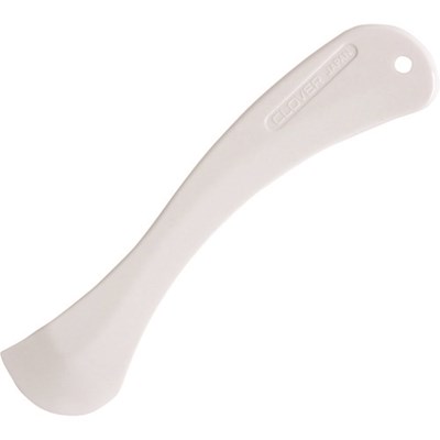 特長●ぬいしろのしるし付けや折り目付けに便利。仕様●Pサイズ(mm):50×170×8仕様2●全長：125mm材質／仕上●ユリア樹脂原産国（名称）：日本【代引きについて】こちらの商品は、代引きでの出荷は受け付けておりません。【送料について】...