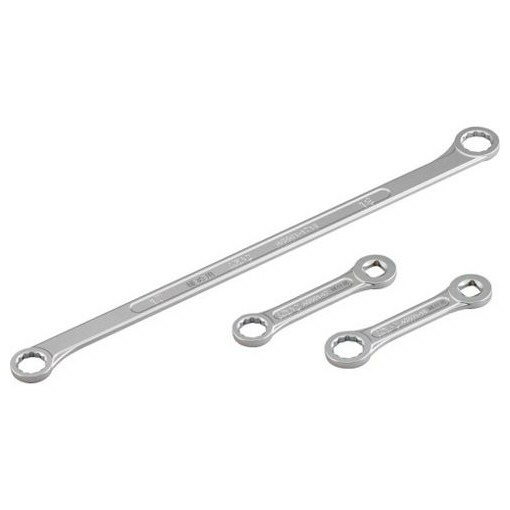 【商品スペック】特長●AS801-17とAS801-19は締め付け専用です。●差込角：12.7sq.、有効長：100mmです。用途●自動車ボールジョイントのロックナットの取り付け取り外し用。仕様●差込角(mm)：12.7仕様2●ボールジョイ...