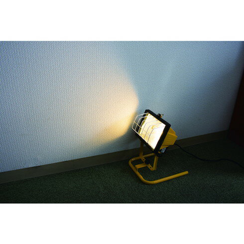【商品スペック】特長●両口金形ハロゲンランプの代わりに使えるハロゲン投光器用LEDユニットです。●LEDチップを360度に搭載し、投光器の反射板を最大限に活用しているので明るいです。●ハロゲン球に比べ振動に強く、高温にならないので耐久性に優...