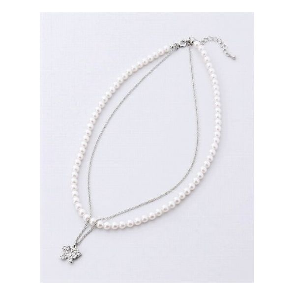 美しい2連ネックレス。シンプルな装いのアクセントとしても、コーディネートアイテムとしても様々な用途に合わせて胸元を可愛らしくクールに演出してくれます。全長サイズ：約約45cm（アジャスター5cm含む）重量：約8gトップサイズ（つなぎ管含む）...