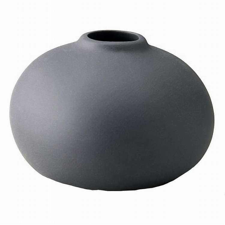 【商品説明】小ぶりなサイズのフラワーベースは、お花初心者にもおすすめ。お気に入りの草花を一、二輪挿すだけで、雰囲気良く飾ることができます。素材は、マットな質感の陶器。水アカなどが目立たないのも嬉しいポイントです。ニュアンスのあるカラーと愛ら...