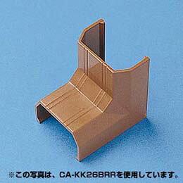 ケーブルカバーの接続部品。入角(イリズミ)タイプ。[特徴]●CA-KK22BRの接続部品。入角(イリズミ)タイプ。●床のコーナーや壁面に配線するためのケーブルカバーです。●従来品に比べて、収容力が40%アップしました。[仕様]■サイズ:W3...