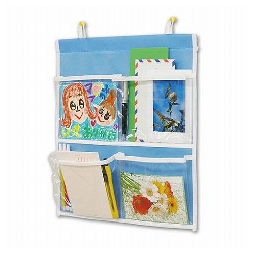 【商品特長】マチが大きいのでたっぷり入る実用性バツグンのウォールポケット!メッセージと一緒に思い出の写真や小物が入れられる!【仕様】【商品サイズ(単位mm)】340×410mm作画サイズ:150×120mm【セット内容】ウォールポケット×1...