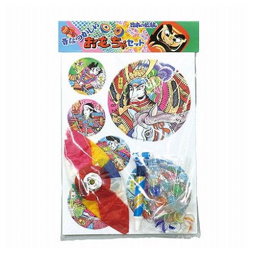 【商品説明】※セット内容は予告なく変更になる場合があります【商品詳細】セット内容:紙風船×1、メンコ×6、ビー玉×5、おはじき×10、吹き戻し×1重量(g):92g材質:紙、ガラス等包装サイズ:315x200x20mm【特長】一般玩具、伝承...