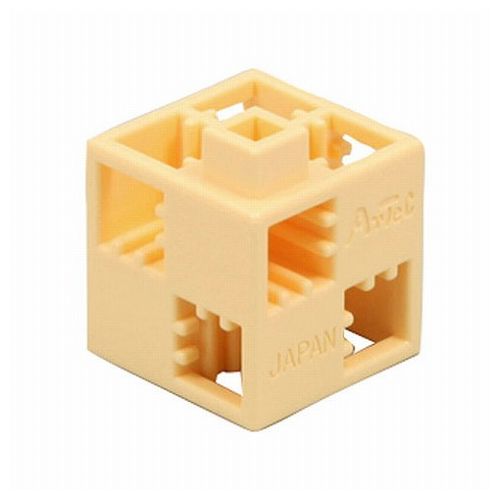 【商品説明】Artecブロック【商品詳細】商品サイズ(単位mm):ブロック基本四角:W20×H20×D20mmセット内容:ブロック基本四角×24pcs重量(g):97g材質:ブロック:ABS包装サイズ:150x140x20mm【特長】Art...