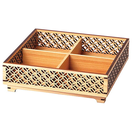 【商品説明】レーザーの繊細な文様が特徴の細密盛器に、足付が加わりました。より優雅に、美しく、格調高いおもてなしに。☆前菜などの盛器として、より映えます。【仕様】サイズ:約21×21×H6.5cm重量:187g生産国:日本保証期間:初期不良対...